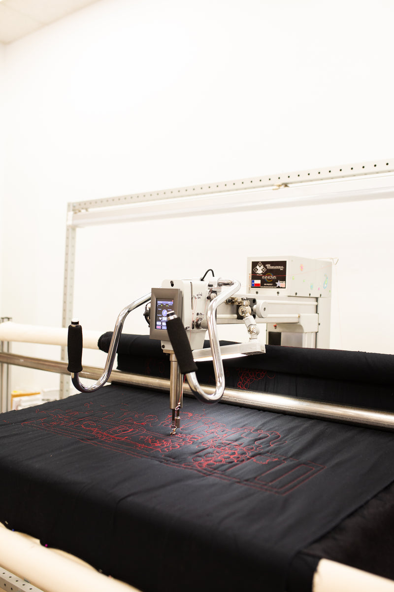 Trade In: Innova 18" Longarm Quilting Machine w/ Frame | Stitchhouse